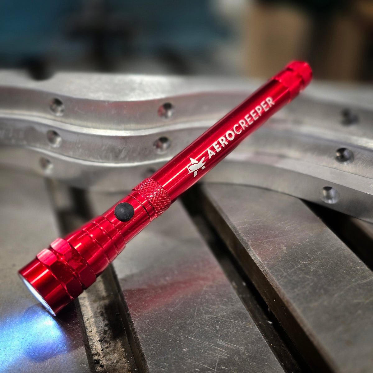 MagnaFlex Flashlight – Aerocreeper